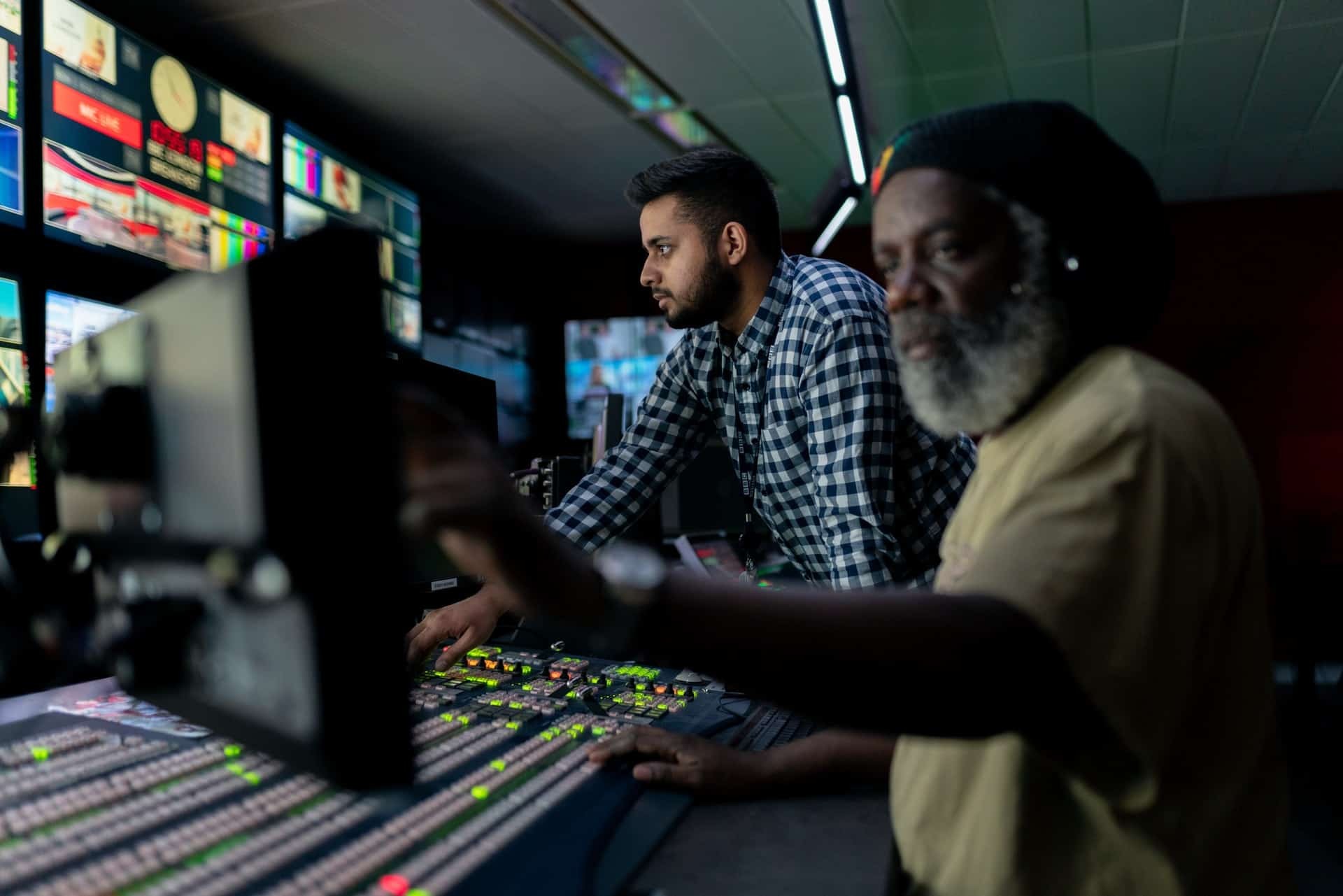 Broadcast studio solutions | UNICOM Government